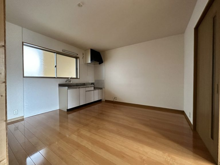 TKコーポA棟 2LDK｜株式会社F企画不動産｜宮崎県日南市の不動産事業・コインランドリー事業